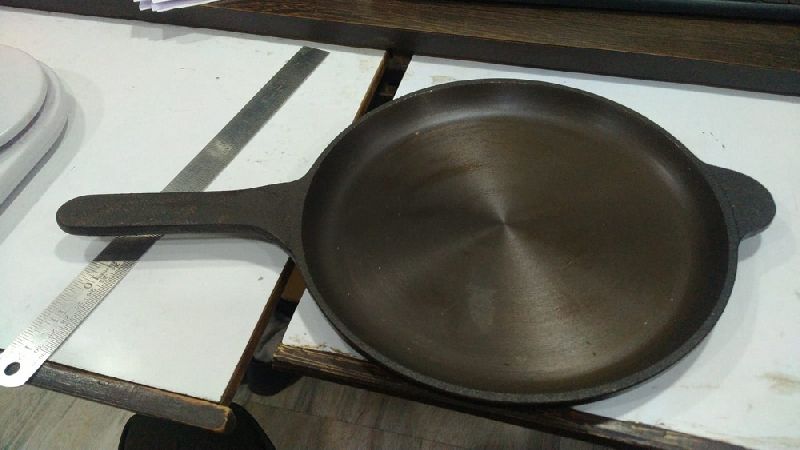 Cast Iron Gold Shallow Fry Pan, Application : Cooking, Home by Vikas ...