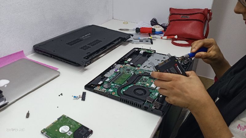 Expert Laptop Repair Service in Kolkata - Service Provider of Laptop ...