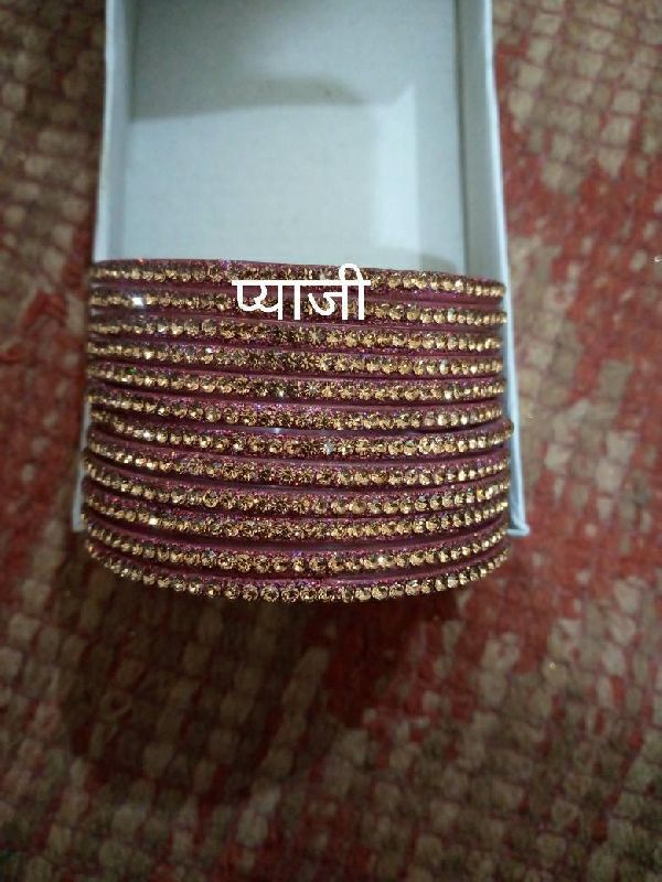 Pyazi Color Jarkan Stone Bangles, Packaging Type : Kraft Paper Box - A ...