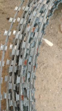 Iron Razor Blade Wire - Tejas Fence, Delhi, Delhi