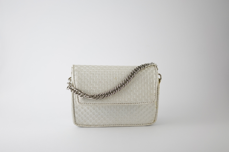 Devon in Delhi - Manufacturer of Leather Bags & Leather Shoulder Bags