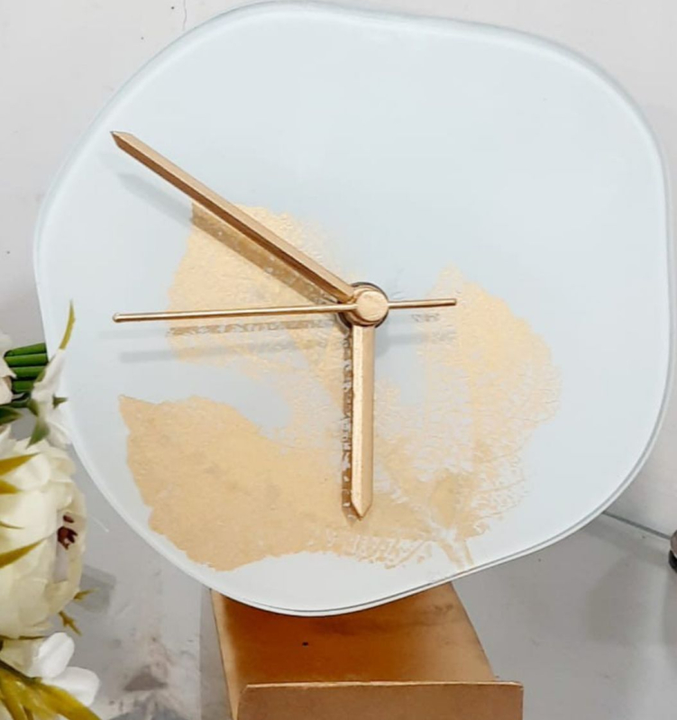 Round Wooden Organic Table Clock, Style : Classy, Display Type : Analog ...