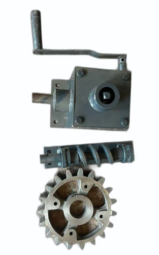 Silver Gray Mild Steel rolling shutter gear box at Rs 2,200 / Set in ...