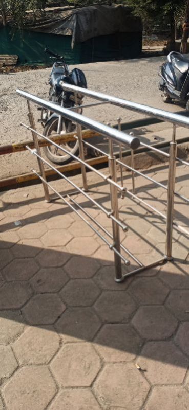 Polished Stainless Steel Railing, Color : Silver For Staircase Use at ...