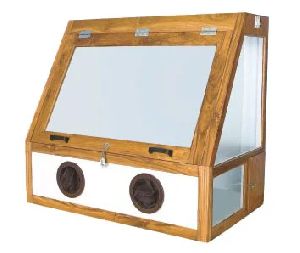 Inoculation Chamber by B. D. Instrumentation (india) from Ambala ...