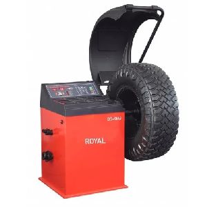 ARO 3D Wheel Alignment Machine & Royal Digital Wheel Balancer ...